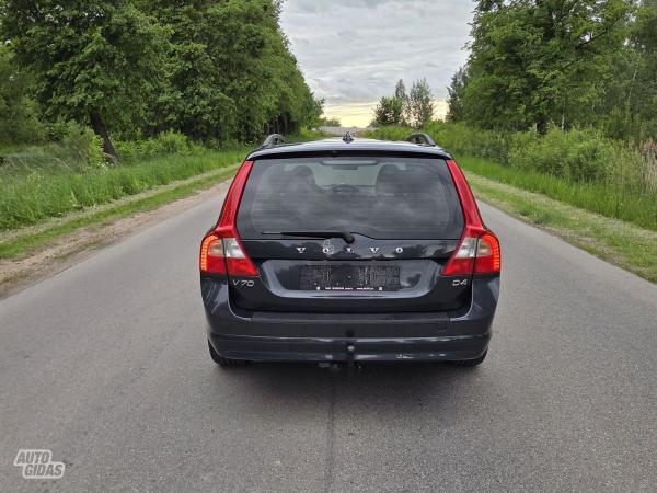 Grey Volvo V70 2012 in Kaunas, with an engine capacity of 2.00 L and mileage of 264 thousand km for 6850 €, photo 5 on AUTOMOTO.COM.LV