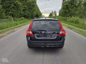 Grey Volvo V70 2012 in Kaunas, with an engine capacity of 2.00 L and mileage of 264 thousand km for 6850 €, photo 6 on AUTOMOTO.COM.LV