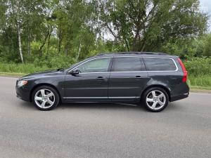 Grey Volvo V70 2012 in Kaunas, with an engine capacity of 2.00 L and mileage of 264 thousand km for 6850 €, photo 8 on AUTOMOTO.COM.LV