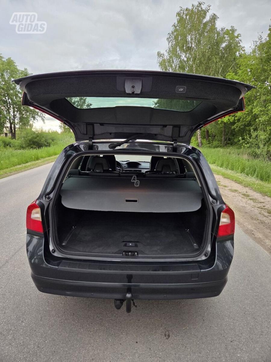 Grey Volvo V70 2012 in Kaunas, with an engine capacity of 2.00 L and mileage of 264 thousand km for 6850 €, photo 20 on AUTOMOTO.COM.LV
