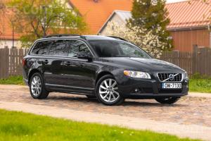 Grey Volvo V70 2012 in Jelgava, with an engine capacity of 2.00 L and mileage of 0 thousand km for 6450 €, photo  on AUTOMOTO.COM.LV
