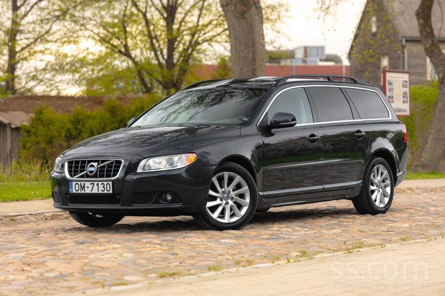 Pelēks Volvo V70 2012 Jelgava, ar dzinēja tilpumu 2.00 L un nobraukumu 0 tūkst. km par 6450 €, foto 5 vietnē AUTOMOTO.COM.LV