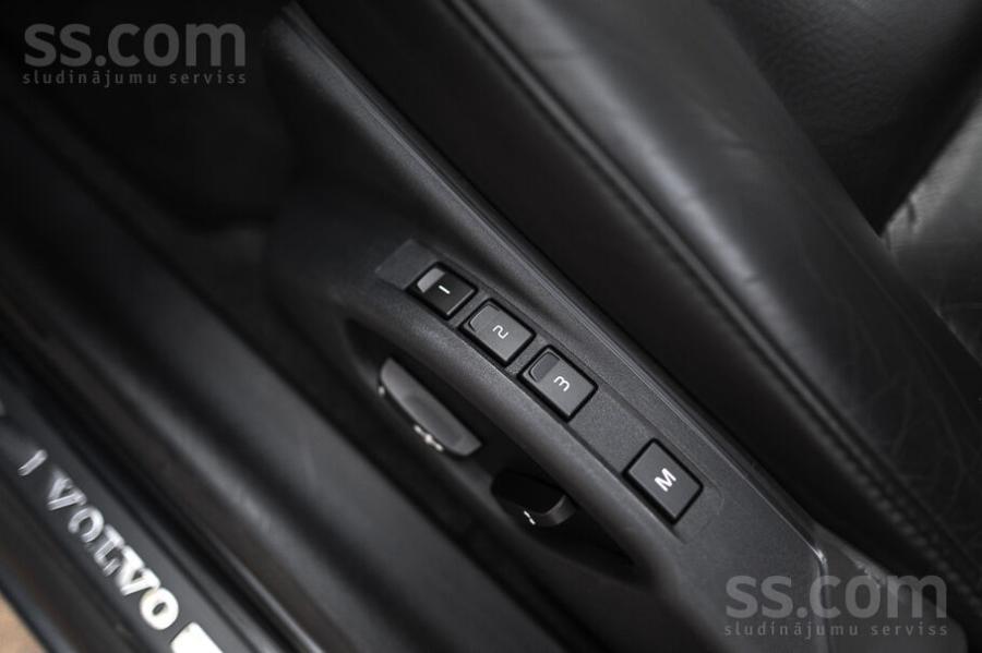 Pelēks Volvo V70 2012 Jelgava, ar dzinēja tilpumu 2.00 L un nobraukumu 0 tūkst. km par 6450 €, foto 14 vietnē AUTOMOTO.COM.LV