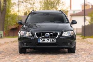 Pelēks Volvo V70 2012 Jelgava, ar dzinēja tilpumu 2.00 L un nobraukumu 0 tūkst. km par 6450 €, foto 17 vietnē AUTOMOTO.COM.LV
