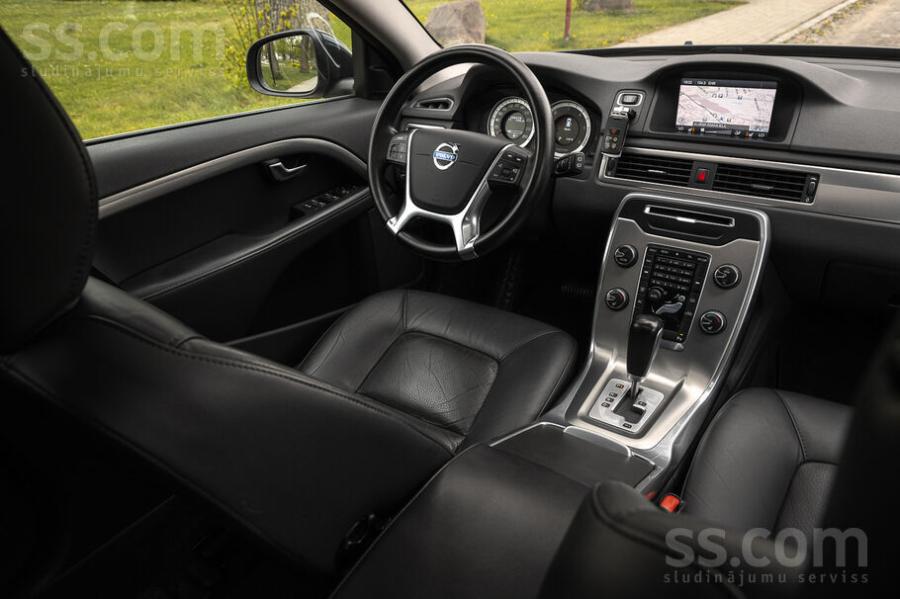 Pelēks Volvo V70 2012 Jelgava, ar dzinēja tilpumu 2.00 L un nobraukumu 0 tūkst. km par 6450 €, foto 22 vietnē AUTOMOTO.COM.LV