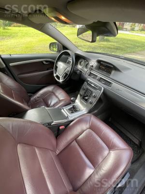 Pelēks Volvo V70 2012 Rīga, ar dzinēja tilpumu 2.00 L un nobraukumu 299 tūkst. km par 4900 €, foto 8 vietnē AUTOMOTO.COM.LV