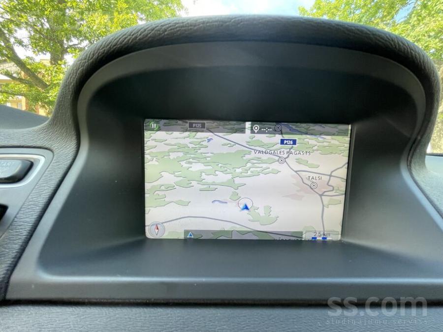 Pelēks Volvo V70 2012 Rīga, ar dzinēja tilpumu 2.00 L un nobraukumu 299 tūkst. km par 4900 €, foto 10 vietnē AUTOMOTO.COM.LV