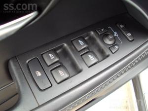 Grey Volvo V70 2012 in Riga, with an engine capacity of 2.00 L and mileage of 243 thousand km for 8400 €, photo 15 on AUTOMOTO.COM.LV