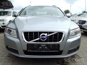 Grey Volvo V70 2012 in Riga, with an engine capacity of 2.00 L and mileage of 243 thousand km for 8400 €, photo 19 on AUTOMOTO.COM.LV