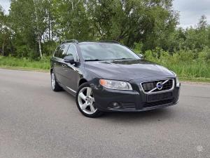 Grey Volvo V70 2012 in Kaunas, with an engine capacity of 1.98 L and mileage of 269 thousand km for 6650 €, photo 4 on AUTOMOTO.COM.LV