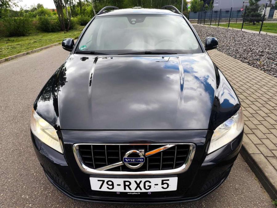 Pelēks Volvo V70 2012 Kauņa, ar dzinēja tilpumu 1.98 L un nobraukumu 270 tūkst. km par 4995 €, foto 3 vietnē AUTOMOTO.COM.LV