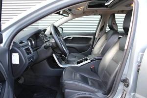 Pelēks Volvo V70 2012 Jūrmala, ar dzinēja tilpumu 2.00 L un nobraukumu 352 tūkst. km par 6995 €, foto 7 vietnē AUTOMOTO.COM.LV
