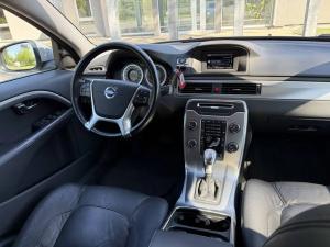 Grey Volvo V70 2012 in Jurmala, with an engine capacity of 2.00 L and mileage of 250 thousand km for 4950 €, photo 26 on AUTOMOTO.COM.LV