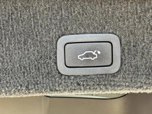 Grey Volvo V70 2012 in Jurmala, with an engine capacity of 2.00 L and mileage of 250 thousand km for 4950 €, photo 27 on AUTOMOTO.COM.LV