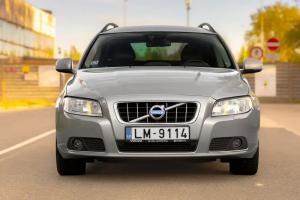 Pelēks Volvo V70 2012 Jelgava, ar dzinēja tilpumu 2.00 L un nobraukumu 446 tūkst. km par 5200 €, foto 4 vietnē AUTOMOTO.COM.LV