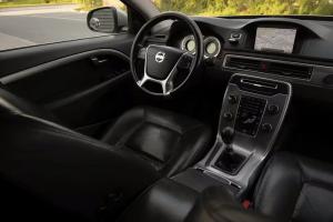 Pelēks Volvo V70 2012 Jelgava, ar dzinēja tilpumu 2.00 L un nobraukumu 446 tūkst. km par 5200 €, foto 8 vietnē AUTOMOTO.COM.LV