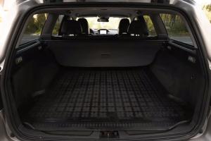 Pelēks Volvo V70 2012 Jelgava, ar dzinēja tilpumu 2.00 L un nobraukumu 446 tūkst. km par 5200 €, foto 18 vietnē AUTOMOTO.COM.LV