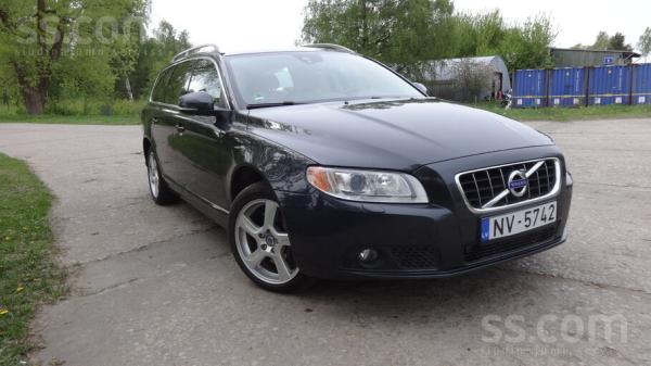 Pelēks Volvo V70 2012 Jūrmala, ar dzinēja tilpumu 2.00 L un nobraukumu 309 tūkst. km par 6290 €, foto 1 vietnē AUTOMOTO.COM.LV