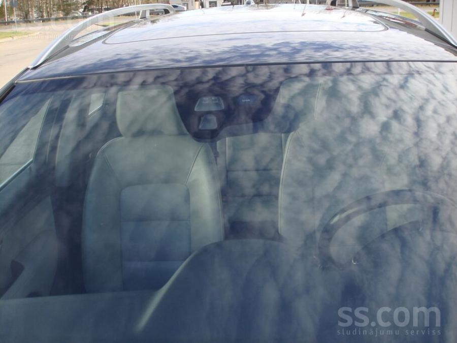 Grey Volvo V70 2012 in Jurmala, with an engine capacity of 2.00 L and mileage of 309 thousand km for 6290 €, photo 6 on AUTOMOTO.COM.LV