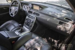 Grey Volvo V70 2012 in Tukums, with an engine capacity of 2.00 L and mileage of 318 thousand km for 6990 €, photo 20 on AUTOMOTO.COM.LV