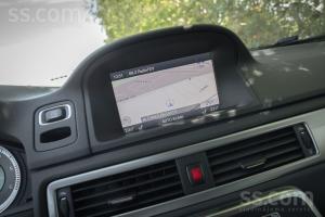 Grey Volvo V70 2012 in Tukums, with an engine capacity of 2.00 L and mileage of 318 thousand km for 6990 €, photo 26 on AUTOMOTO.COM.LV