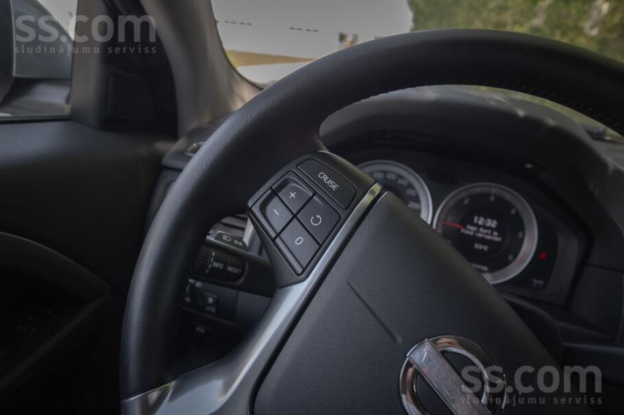 Grey Volvo V70 2012 in Tukums, with an engine capacity of 2.00 L and mileage of 318 thousand km for 6990 €, photo 29 on AUTOMOTO.COM.LV