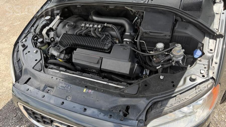 Pelēks Volvo V70 2012 Aizkraukle, ar dzinēja tilpumu 2.00 L un nobraukumu 209 tūkst. km par 5970 €, foto 7 vietnē AUTOMOTO.COM.LV