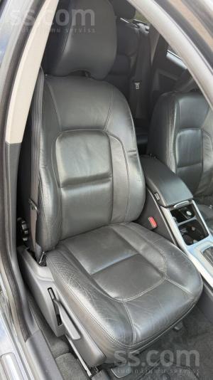 Pelēks Volvo V70 2012 Aizkraukle, ar dzinēja tilpumu 2.00 L un nobraukumu 209 tūkst. km par 5970 €, foto 12 vietnē AUTOMOTO.COM.LV