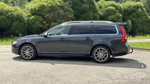 Pelēks Volvo V70 2012 Aizkraukle, ar dzinēja tilpumu 2.00 L un nobraukumu 209 tūkst. km par 5970 €, foto 22 vietnē AUTOMOTO.COM.LV
