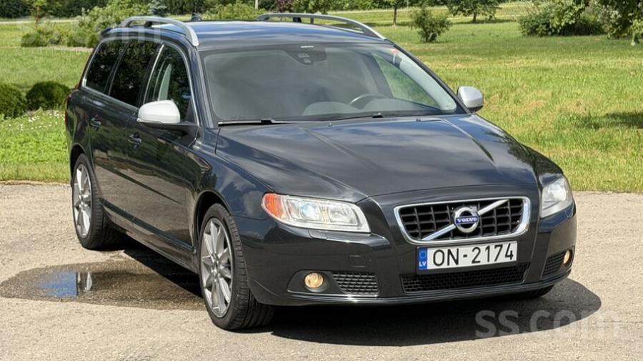 Pelēks Volvo V70 2012 Aizkraukle, ar dzinēja tilpumu 2.00 L un nobraukumu 209 tūkst. km par 5970 €, foto 24 vietnē AUTOMOTO.COM.LV