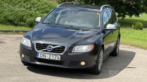 Pelēks Volvo V70 2012 Aizkraukle, ar dzinēja tilpumu 2.00 L un nobraukumu 209 tūkst. km par 5970 €, foto 25 vietnē AUTOMOTO.COM.LV