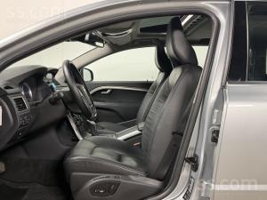 Grey Volvo V70 2012 in Jurmala, with an engine capacity of 2.00 L and mileage of 352 thousand km for 6995 €, photo 17 on AUTOMOTO.COM.LV