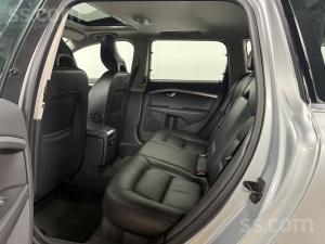 Grey Volvo V70 2012 in Jurmala, with an engine capacity of 2.00 L and mileage of 352 thousand km for 6995 €, photo 22 on AUTOMOTO.COM.LV
