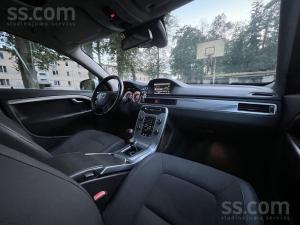 Серый Вольво В70 2012 в Рига, объемом двигателя 2.00 л и пробегом 370 тыс. км за 4150 €, фото 15 на AUTOMOTO.COM.LV