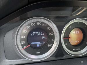 Pelēks Volvo V70 2012 Alīta, ar dzinēja tilpumu 2.00 L un nobraukumu 298 tūkst. km par 4250 €, foto 33 vietnē AUTOMOTO.COM.LV