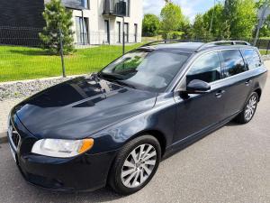 Pelēks Volvo V70 2012 Kauņa, ar dzinēja tilpumu 1.98 L un nobraukumu 270 tūkst. km par 5350 €, foto  vietnē AUTOMOTO.COM.LV