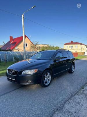Pelēks Volvo V70 2012 Viļņa, ar dzinēja tilpumu 1.98 L un nobraukumu 270 tūkst. km par 4290 €, foto 3 vietnē AUTOMOTO.COM.LV