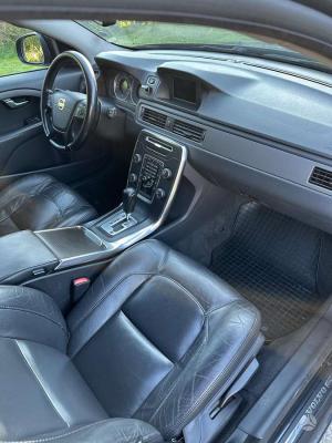 Pelēks Volvo V70 2012 Viļņa, ar dzinēja tilpumu 1.98 L un nobraukumu 270 tūkst. km par 4290 €, foto 11 vietnē AUTOMOTO.COM.LV