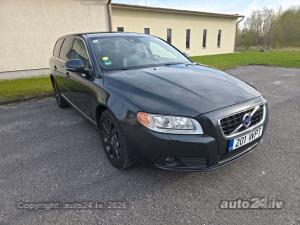 Pelēks Volvo V70 2012 Paide, ar dzinēja tilpumu 2.00 L un nobraukumu 311 tūkst. km par 6990 €, foto 4 vietnē AUTOMOTO.COM.LV