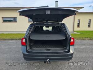Pelēks Volvo V70 2012 Paide, ar dzinēja tilpumu 2.00 L un nobraukumu 311 tūkst. km par 6990 €, foto 14 vietnē AUTOMOTO.COM.LV