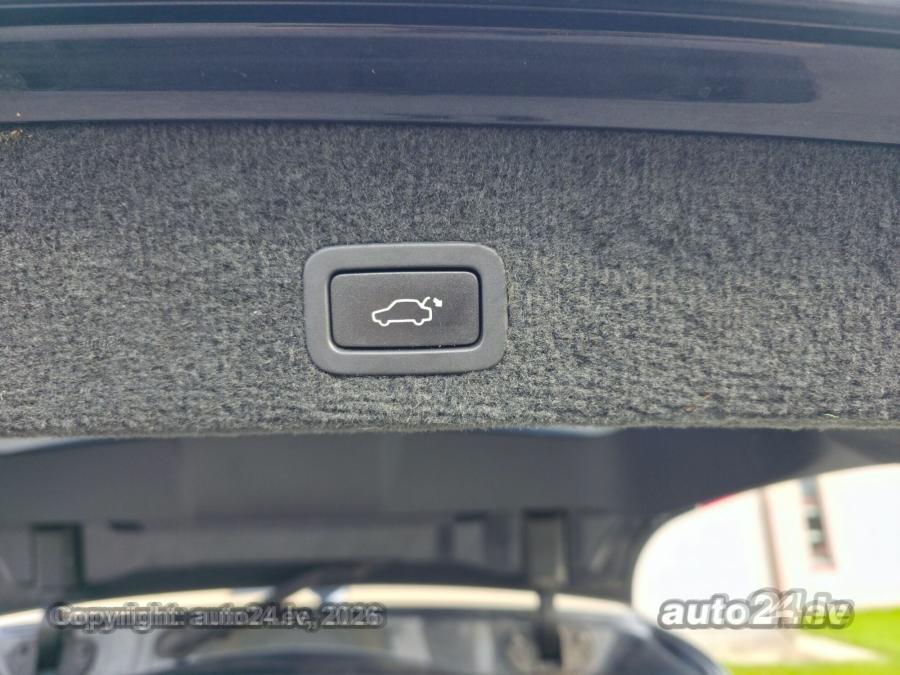 Pelēks Volvo V70 2012 Paide, ar dzinēja tilpumu 2.00 L un nobraukumu 311 tūkst. km par 6990 €, foto 15 vietnē AUTOMOTO.COM.LV