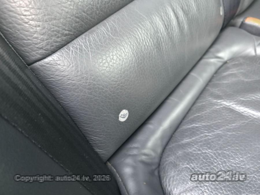 Pelēks Volvo V70 2012 Paide, ar dzinēja tilpumu 2.00 L un nobraukumu 311 tūkst. km par 6990 €, foto 21 vietnē AUTOMOTO.COM.LV
