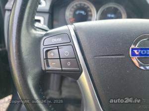 Pelēks Volvo V70 2012 Paide, ar dzinēja tilpumu 2.00 L un nobraukumu 311 tūkst. km par 6990 €, foto 24 vietnē AUTOMOTO.COM.LV