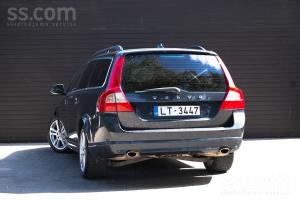 Pelēks Volvo V70 2012 Rīga, ar dzinēja tilpumu 2.40 L un nobraukumu 344 tūkst. km par 7490 €, foto 5 vietnē AUTOMOTO.COM.LV