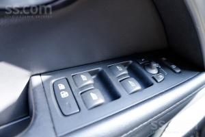 Pelēks Volvo V70 2012 Rīga, ar dzinēja tilpumu 2.40 L un nobraukumu 344 tūkst. km par 7490 €, foto 10 vietnē AUTOMOTO.COM.LV