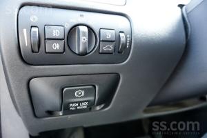 Pelēks Volvo V70 2012 Rīga, ar dzinēja tilpumu 2.40 L un nobraukumu 344 tūkst. km par 7490 €, foto 12 vietnē AUTOMOTO.COM.LV
