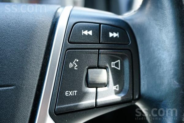 Pelēks Volvo V70 2012 Rīga, ar dzinēja tilpumu 2.40 L un nobraukumu 344 tūkst. km par 7490 €, foto 7 vietnē AUTOMOTO.COM.LV