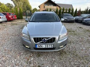 Pelēks Volvo V70 2012 Saldus, ar dzinēja tilpumu 2.00 L un nobraukumu 351 tūkst. km par 2950 €, foto 3 vietnē AUTOMOTO.COM.LV