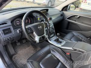Pelēks Volvo V70 2012 Saldus, ar dzinēja tilpumu 2.00 L un nobraukumu 351 tūkst. km par 2950 €, foto 17 vietnē AUTOMOTO.COM.LV