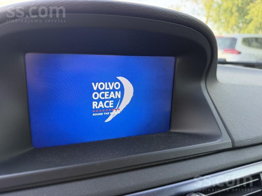 Pelēks Volvo V70 2012 Saldus, ar dzinēja tilpumu 2.00 L un nobraukumu 351 tūkst. km par 2950 €, foto 23 vietnē AUTOMOTO.COM.LV
